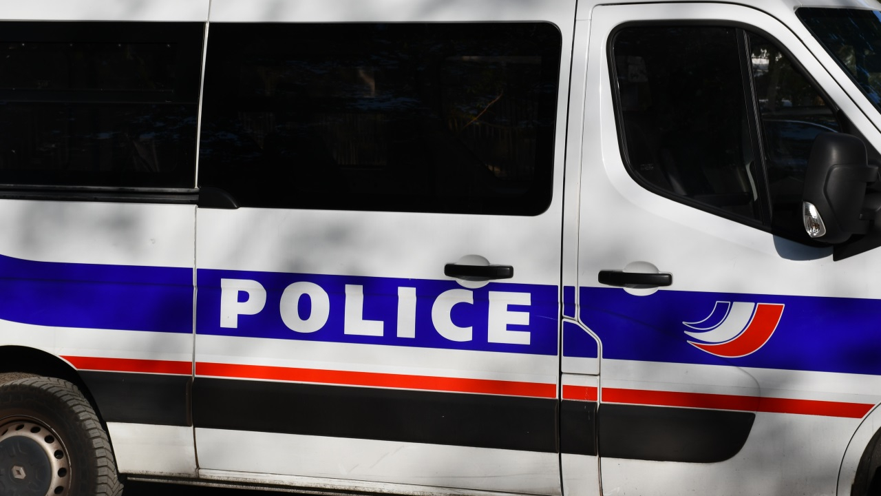 Clermont-Ferrand : un jeune roué de coups à la sortie du tramway, deux ...